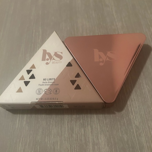 LYS Beauty | Makeup | New Lys Beauty No Limits Matte Bronzer Motivate ...